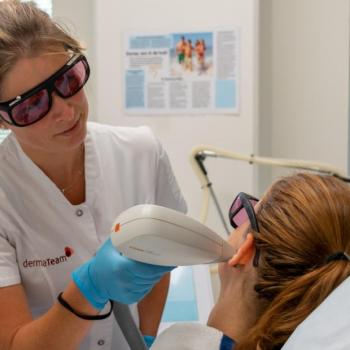 Behandeling met de Diode laser | DermaTeam Cosmetic
